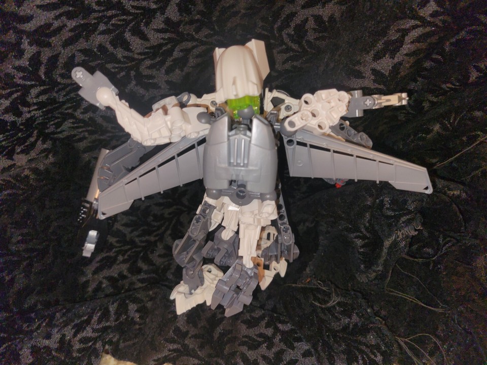 Lego Bionicle 8685 Toa Kopaka and 8945 Solek Figures | eBay