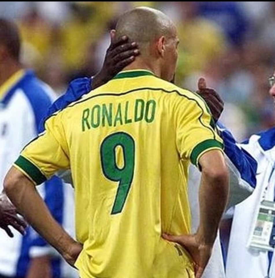 Brazil 1998 World Cup Ronaldo 9 Retro Jersey Kids Kit 5-13 Years with ...