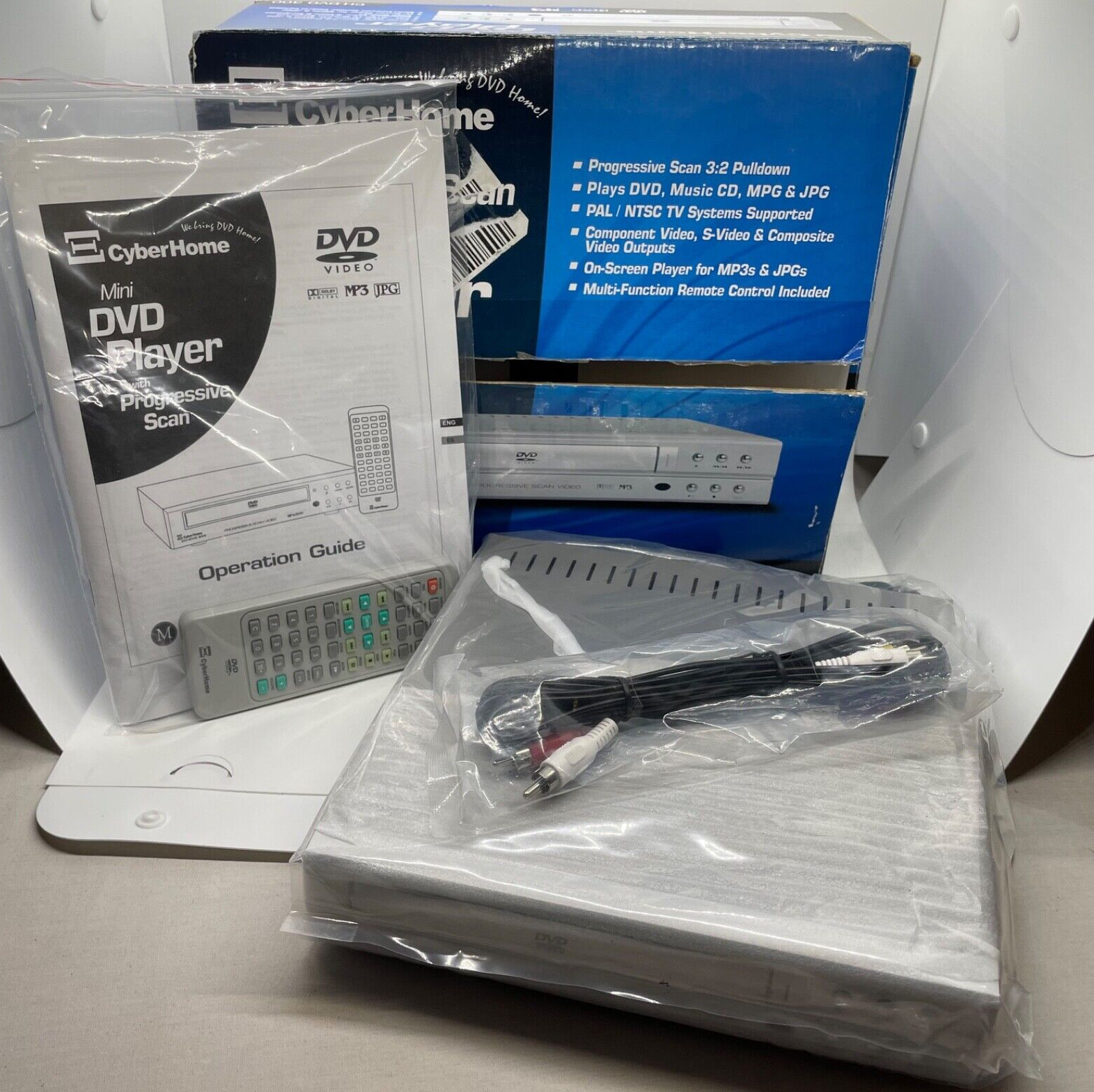 CyberHome CH-DVD 300 Progressive Scan DVD Player Silver New Open Box