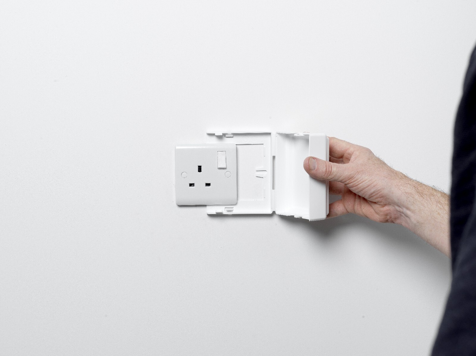 Cardea Solutions SocketLoc Single Socket Protect Lockable Plug Cover Baby Safety | eBay UK