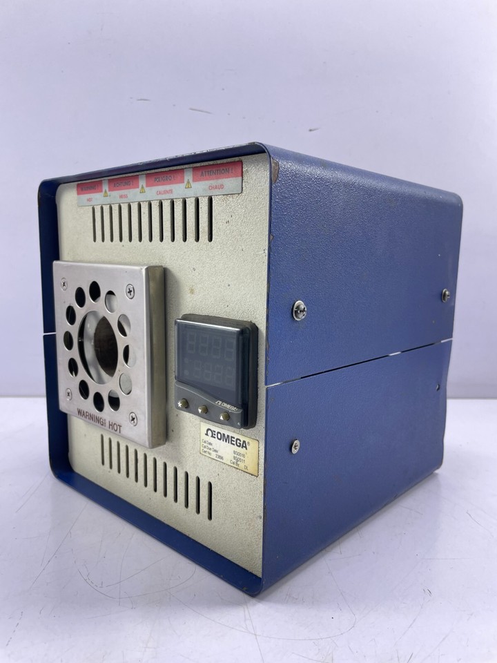 Omega CL355A Portable Dry Block Temperature Calibrator Max 400*C/752*F ...