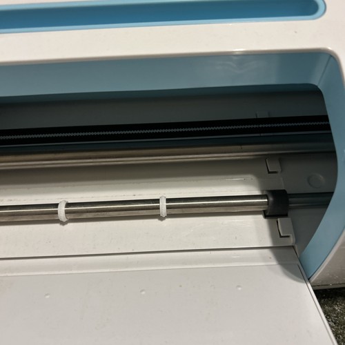 CRICUT MAKER CXPL301 BLUE SMART CUTTING MACHINE Bought it New/Used ...