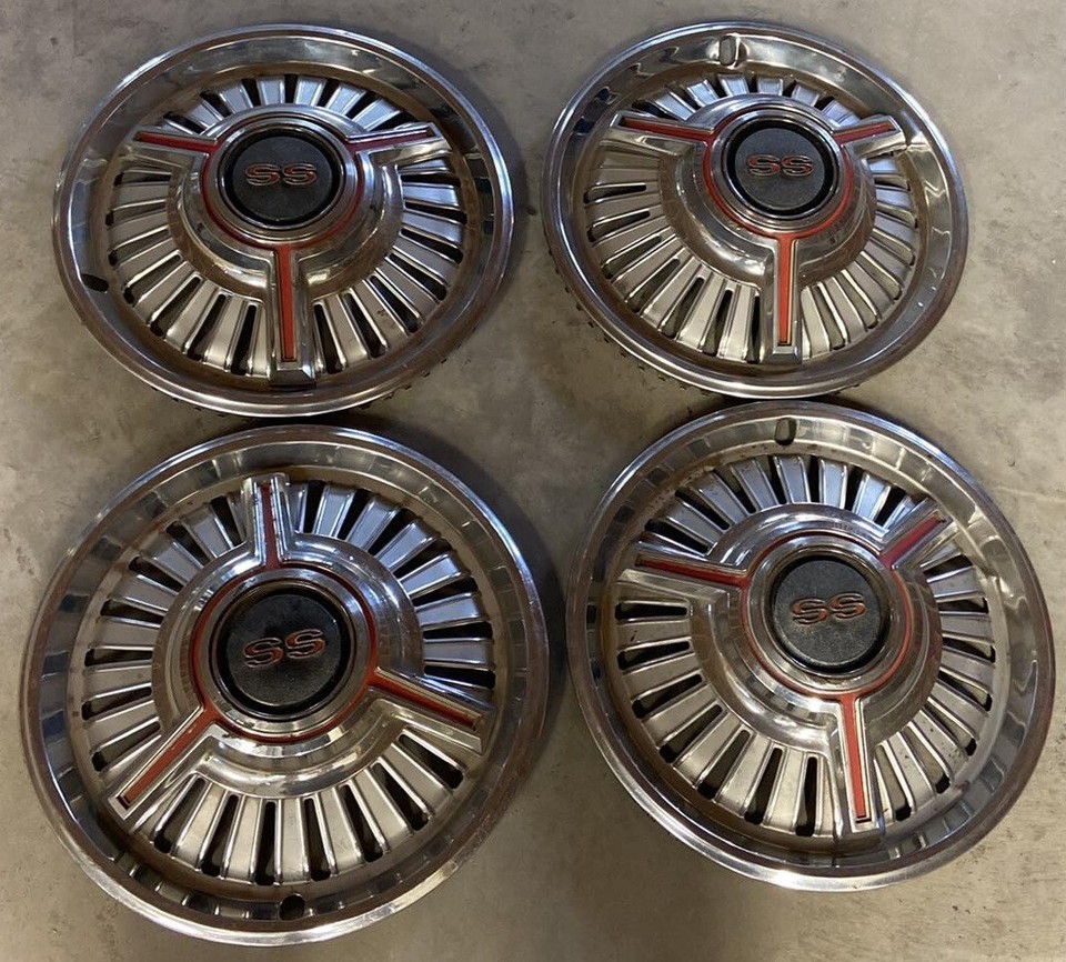 Used Original Chevrolet GM Hub Caps 1965 1966 Nova Chevy II Chevelle SS ...