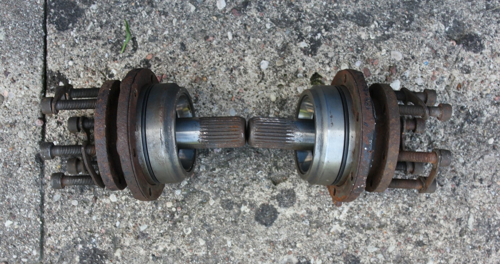 BMW E30 E34 E28 E32 E36 Z1 Rear Differential Drive Axle Flange Side LSD ...