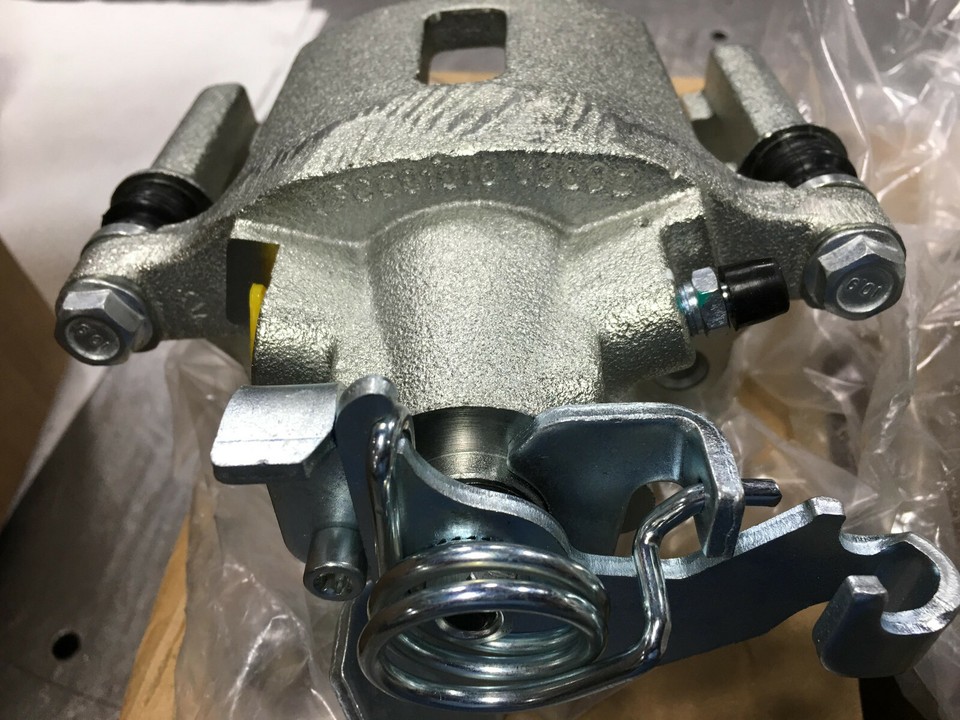 Ford GT500 Shelby Mustang 4Piston Brembo Equiped Brake Calipers Front ...