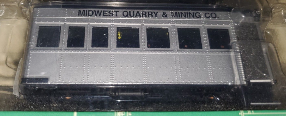 RAIL BUS & TRAILER with Full Interiors - On30 Locomotive / Bachmann ...