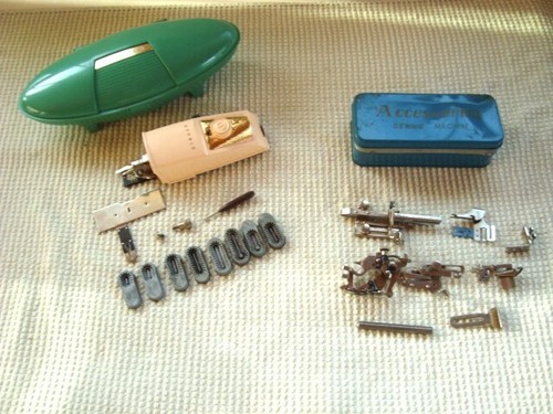 Vintage 1960 Singer Button Holer Sewing Machine With 8 Attachment In ...