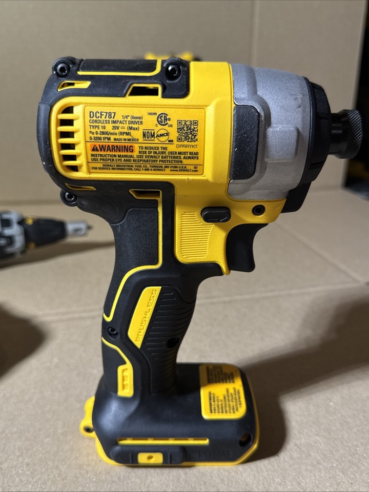 Dewalt 4 Tool Brushless Combo kit W/Drill's, Multi Tool, Screw Gun & 3 ...