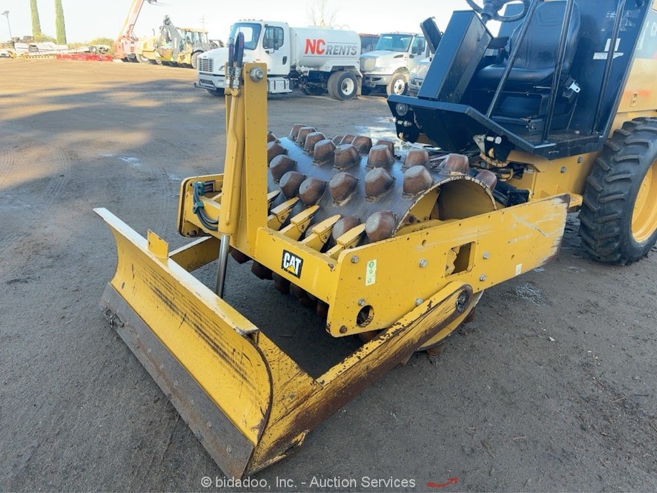 2021 Caterpillar CP34 50" Pad Foot Vibratory Ride On Roller Compactor ...