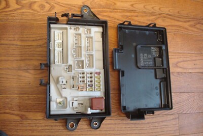 2002 Lexus SC430 OEM Complete Fuse Relay Junction Box | eBay