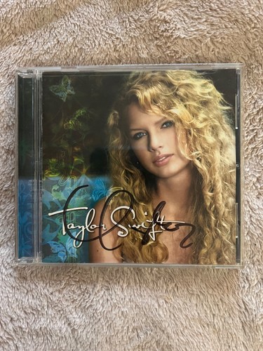 Taylor Swift Autographed Signed Self Titled Debut CD 2006 | eBay