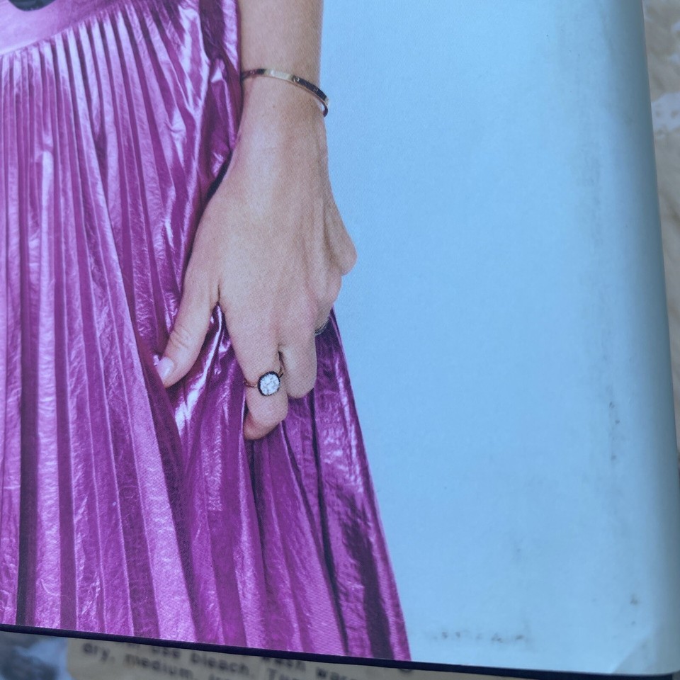 Live Wire: Long-Winded Short Stories by Kelly Ripa (2022, Hardcover ...