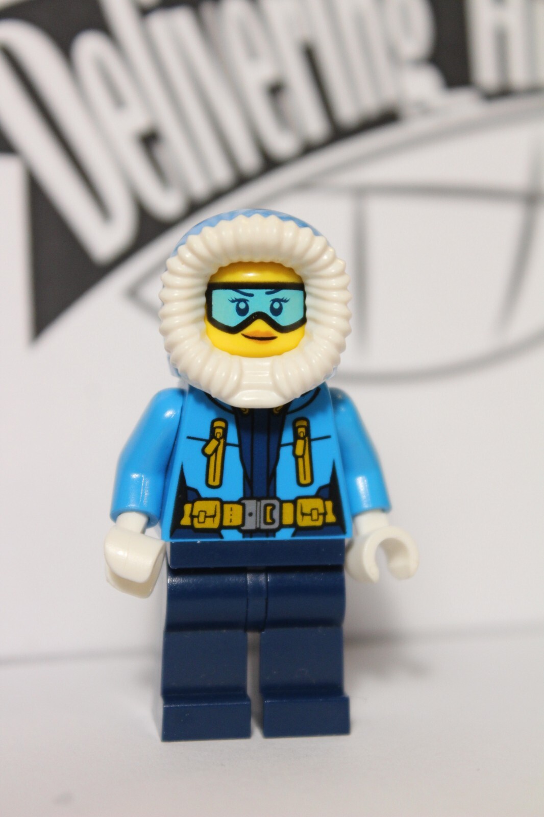 LEGO Minifigure cty0926 Explorer Arctic Set 60195 | eBay Australia