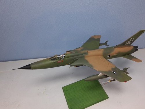 USAF Republic F-105d Thunderchief ' THUD ' scale airplane model | eBay