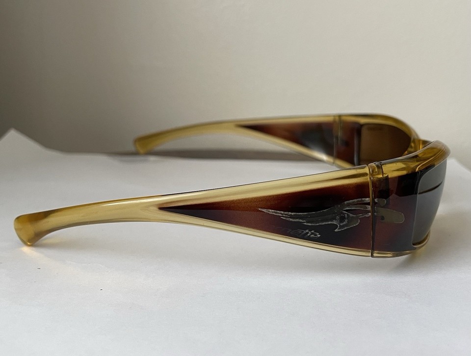 Vintage Arnette Rage With Brown / Amber frame & Brown Lenses - Read | eBay