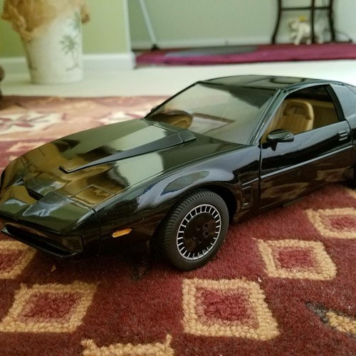 Diamond Select Knight Rider Kitt 1 15 Scale Electronic Vehicle for sale ...