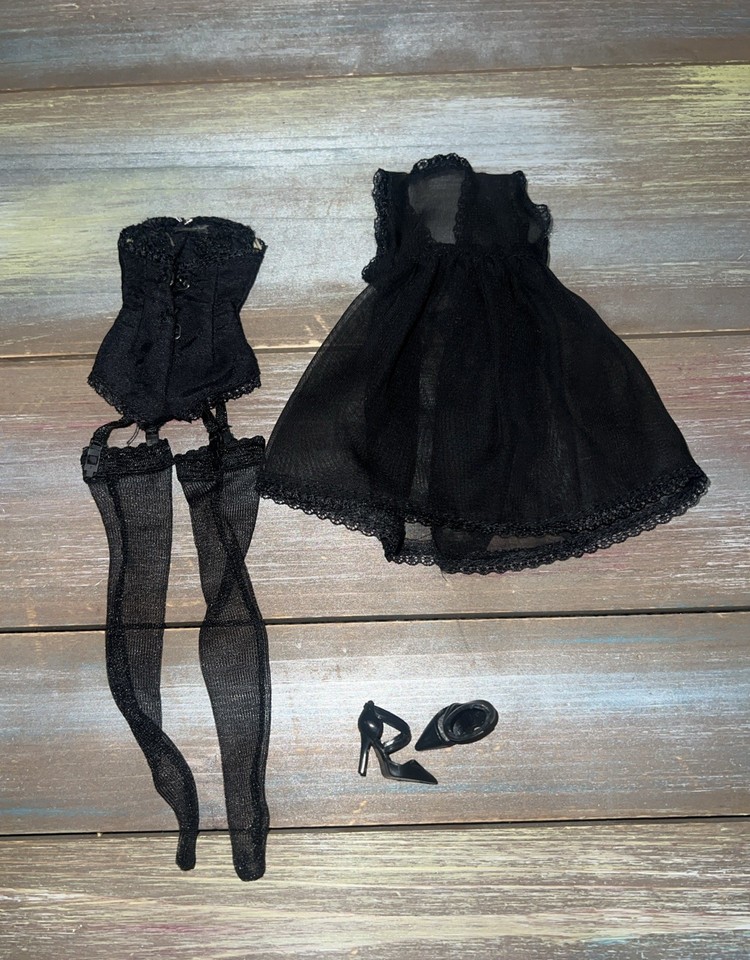 2002 Barbie Silkstone Lingerie #5 Outfit Only - No Doll | eBay