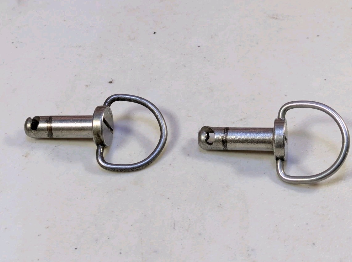 Harley-Davidson Twist Lock Saddlebag Retainer Pins Pair Set 10900040 / ...