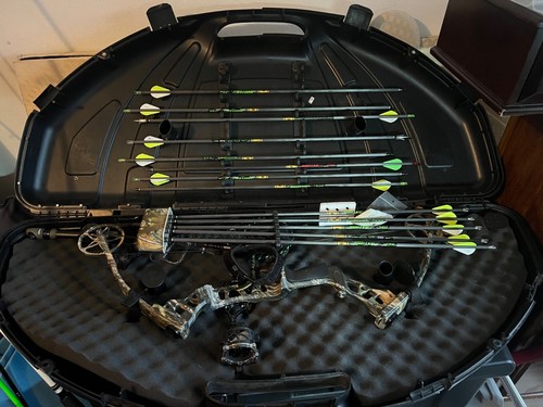 Parker Hunter Mag Compound Bow Set, includes Bow, Case, Quiver, Release ...