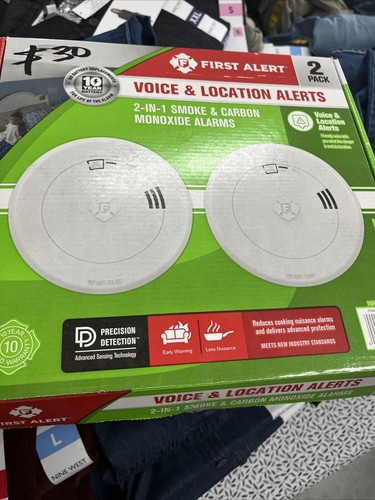 First Alert 2-in-1 Smoke & Carbon Monoxide Alarms with Voice Alerts - 2 ...