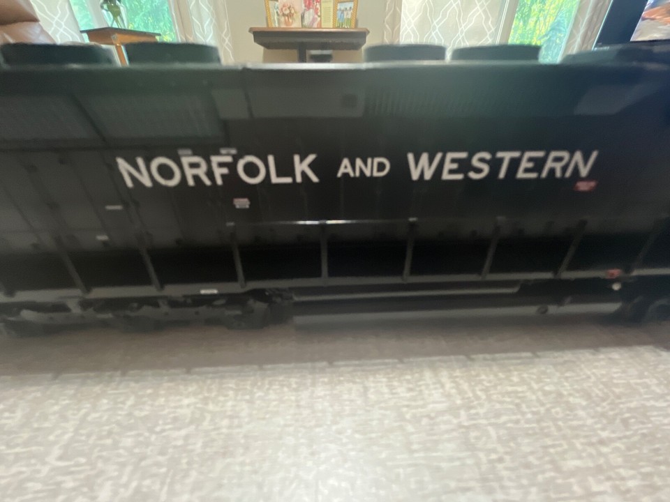 Scale Trains EMD SD45 Phase IIb2 Norfolk & Western DCC & Sound Black ...