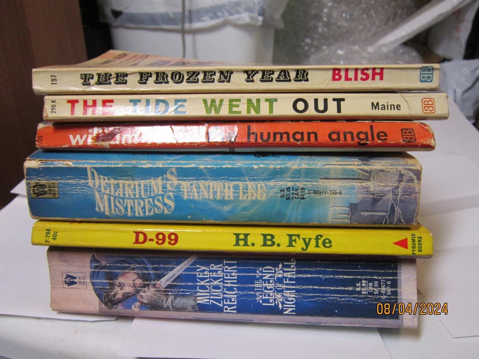 Lot of 6 Vintage Science Fiction paperback books from 50s through 90s ...