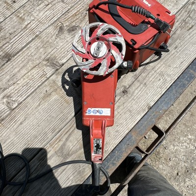 Grinders - Professional - Hilti Dg 150