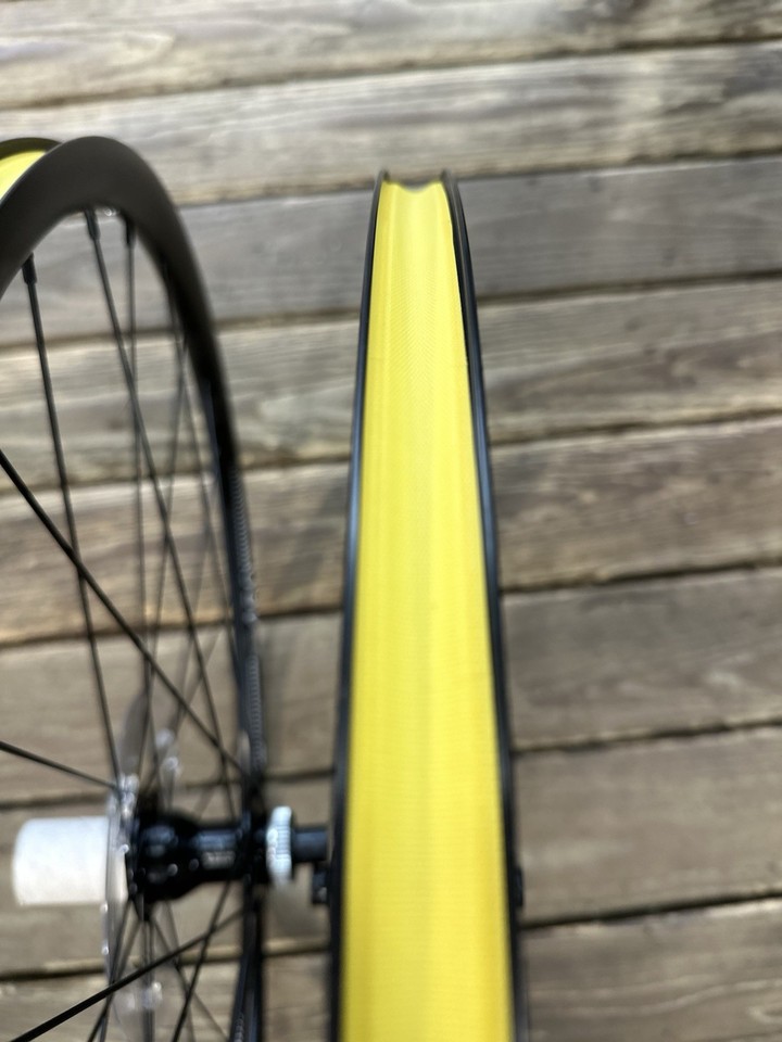 DT Swiss R460 DB 6-Bolt Disc, Through Axle Wheelset Shimano Compatible ...