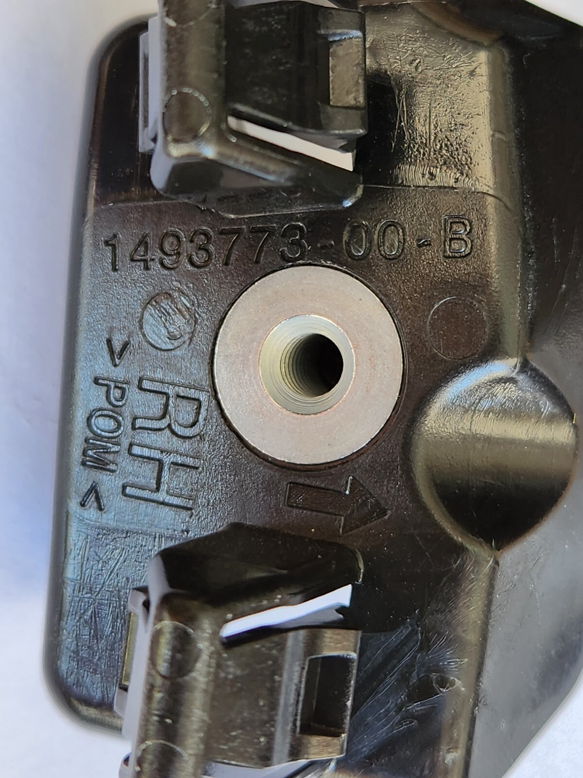 OEM Tesla Model Y FASCIA FRONT FENDER BRACKET Support Holder Right ...