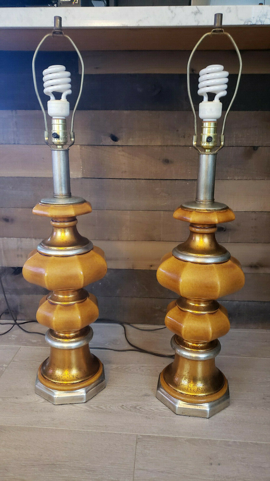 Two Rare Vintage Underwriters Laboratories Inc. Portable Table Lamps ...