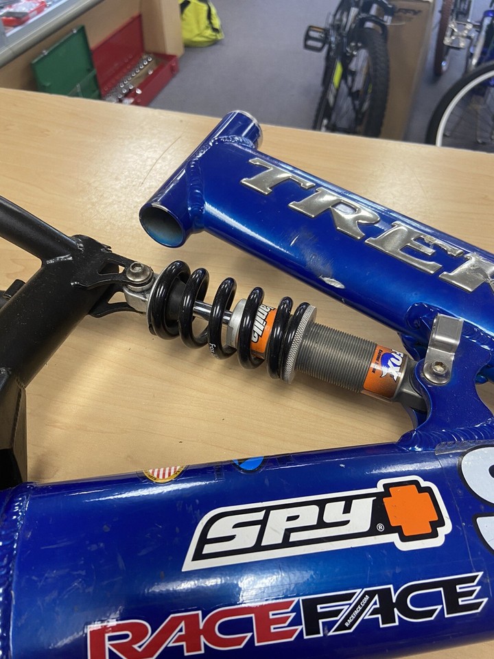 Vintage 1990's Trek Y3 17" Mountain Bicycle (Frame ONLY) Pre-owned Free ...