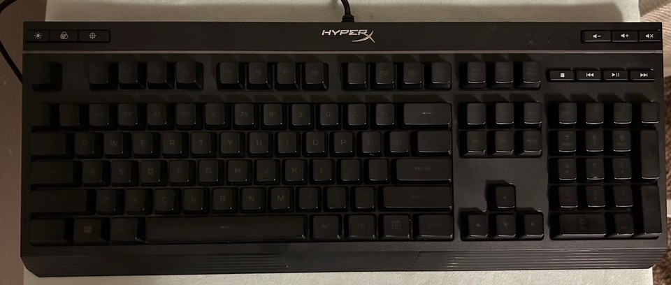 Kingston HyperX Alloy Core Mechanical Gaming Keyboard Lights Up Fuchsia ...