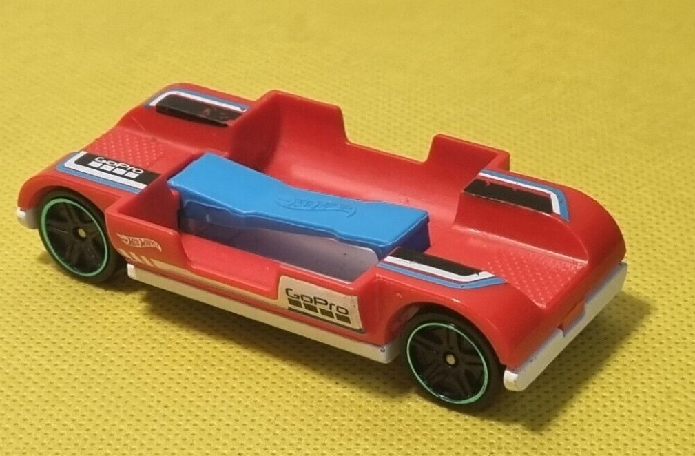 Hot Wheels - Zoom In - Works with Go-Pro - Red - 1:64 - RLS 2019 ...