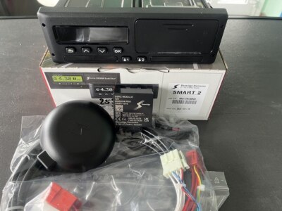 Fahrtenschreiber Smart Tach 2.Gen. Einbaukit für 12 Volt Fahrzeuge ab ...