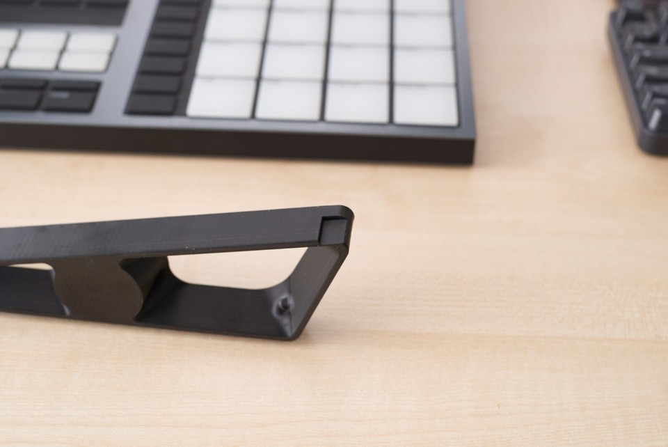 Dextend Quality 3d Printed Stand For Native Instruments Maschine MK3 ...