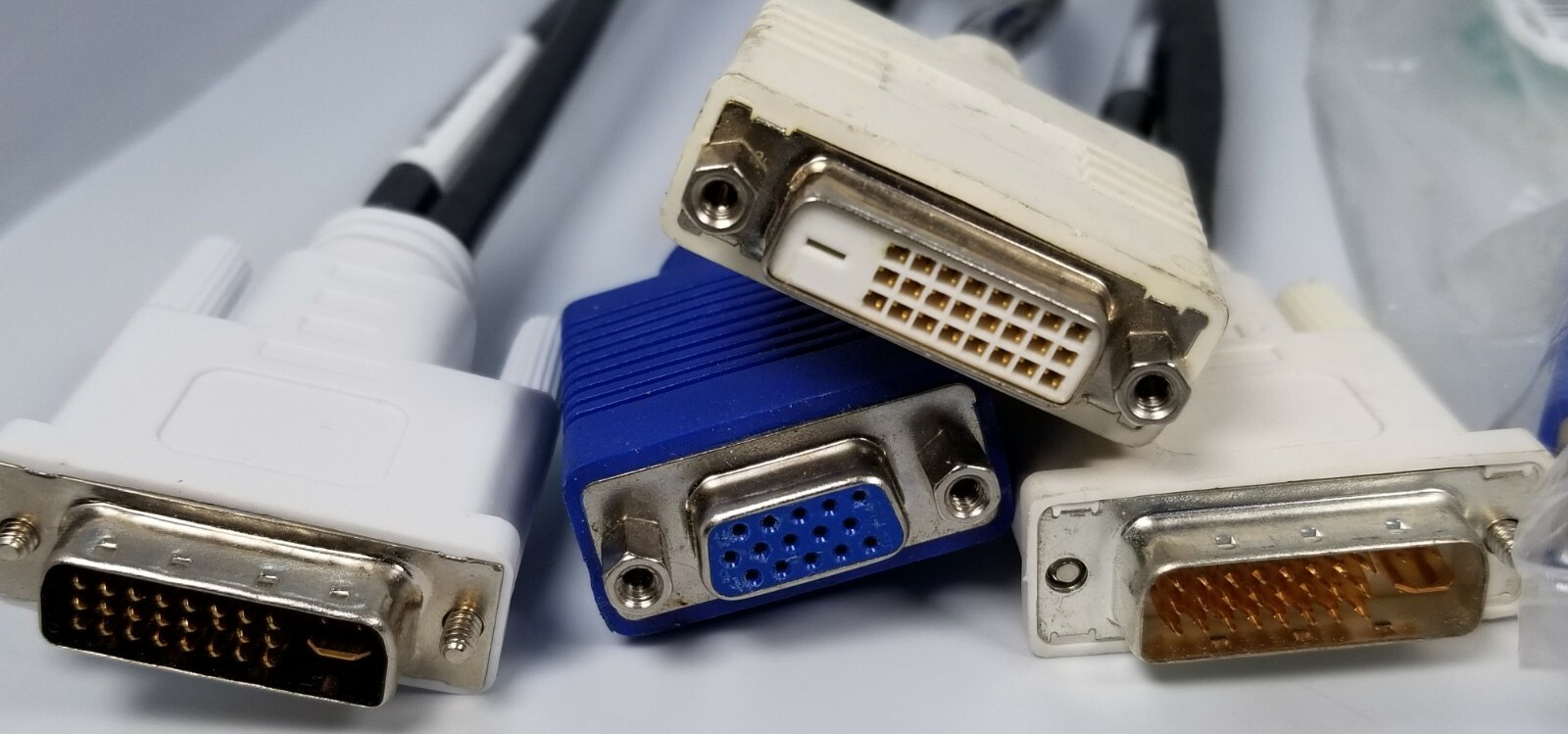 Lot of 7 Dell Bizlink DVI to DVI / VGA Splitter Cable DP/N 0X2026 ...