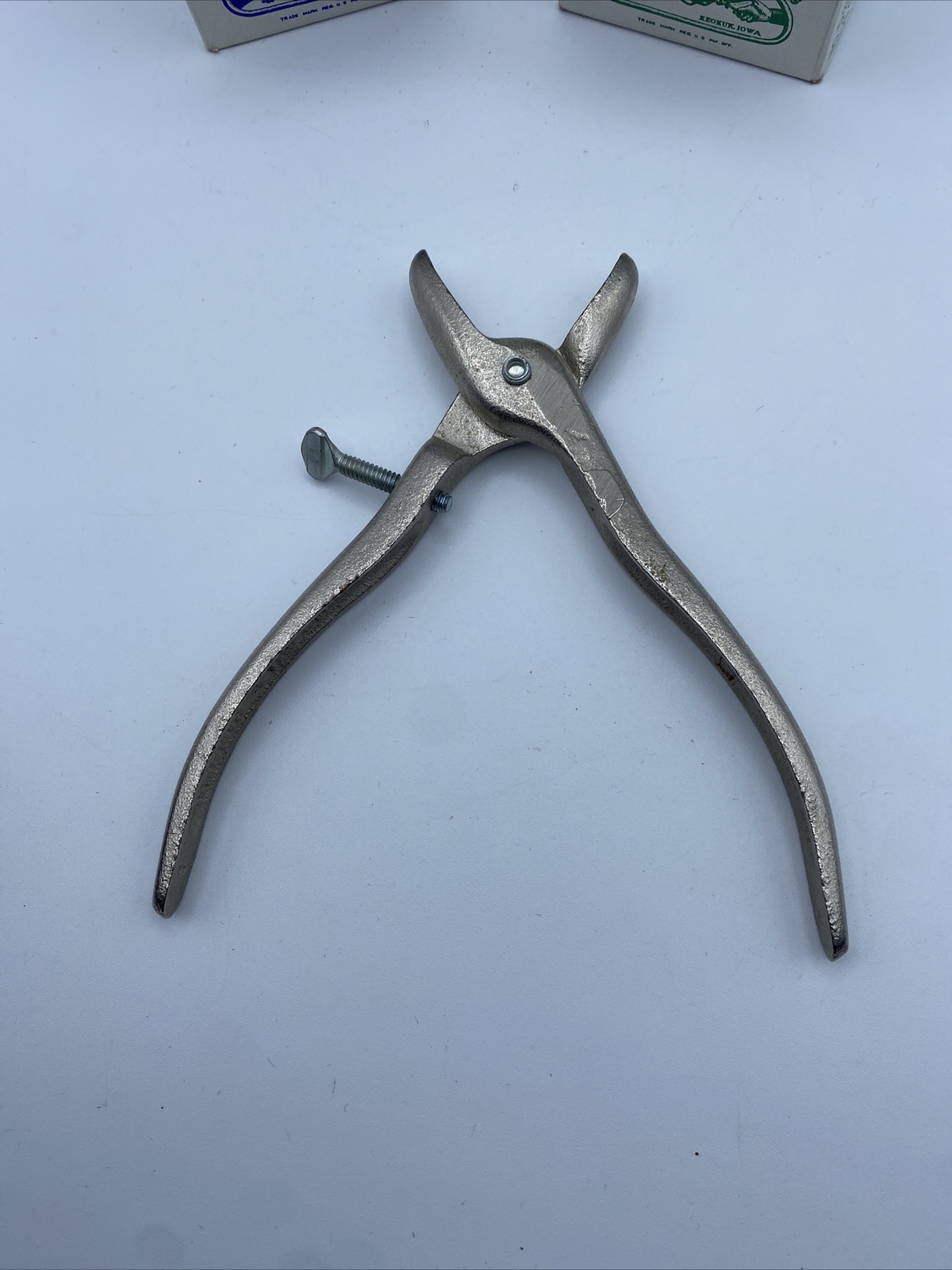 Vintage Deckers Hill Ringer and Hog Rings | eBay