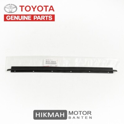 68161-60010 Outer Weatherstrip Front Door Glass Toyota Land Cruiser ...