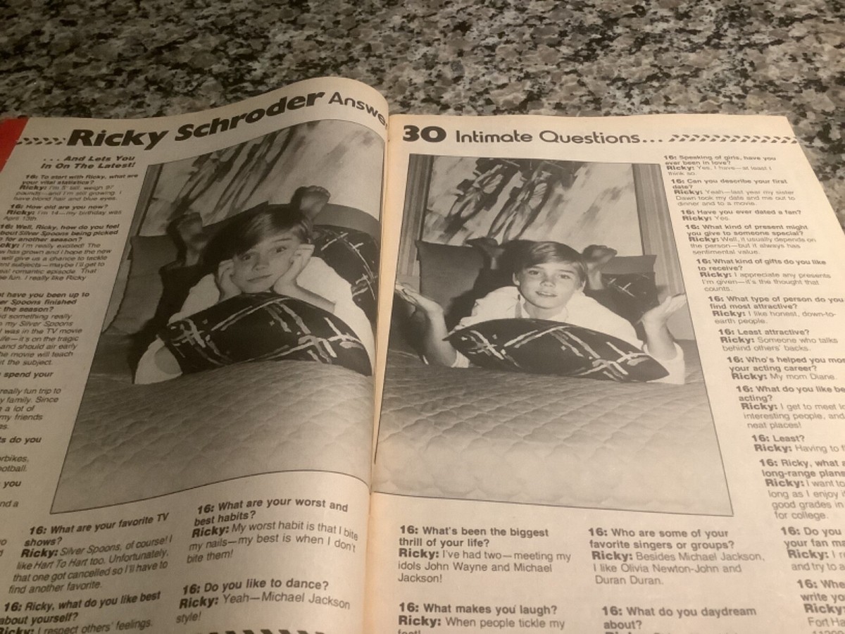 Zach Galligan Barefoot