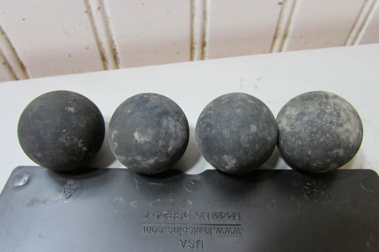 Almatec 1 25 032 72 Check Balls Lot of 4! For E25 Series Pumps | eBay