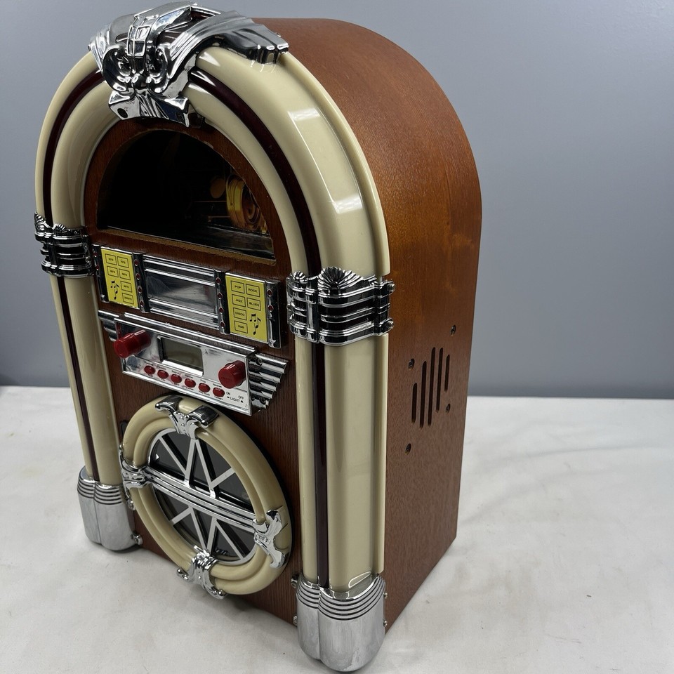 Soundlogic XT AM/FM Radio Vtg. Style Juke Box & CD Player - Needs Power ...