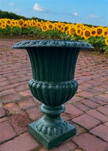 14" Tall Cast Iron Fluted Urn, Flower Pot Planer, Garden Patio Yard Art ...
