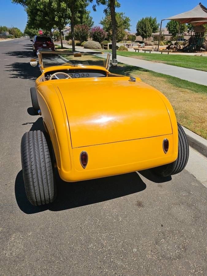 1932 Ford Roadster 327 V8, Turbo 350, Westcott body, Pete & Jake’s ...