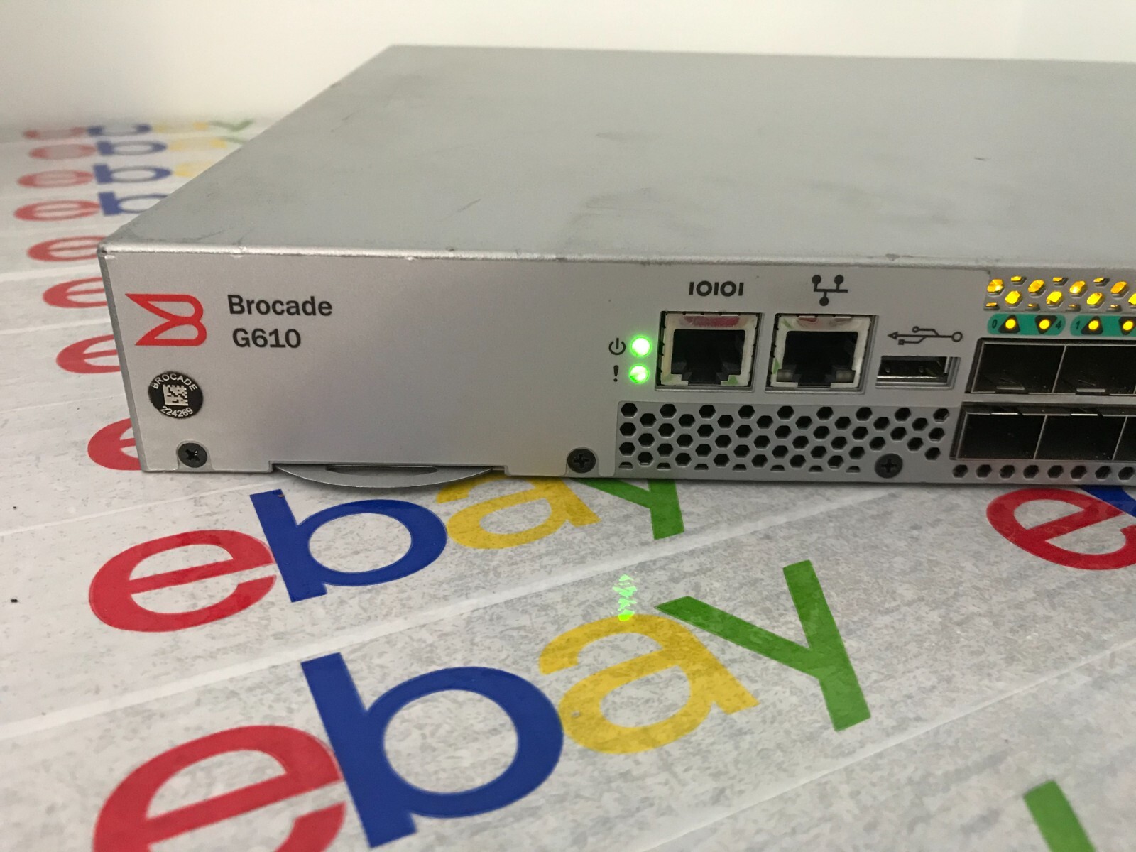Brocade G610 BR-G610-8-16G-0 24-Port 32Gb Fibre Switch | eBay