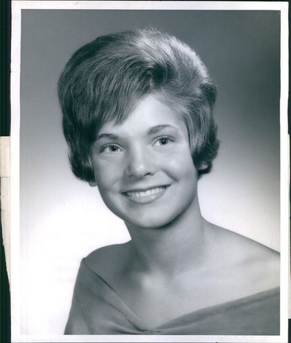 1966 Photo Erika Mary Hokanson Greater Seattle Wa Beautiful Woman ...