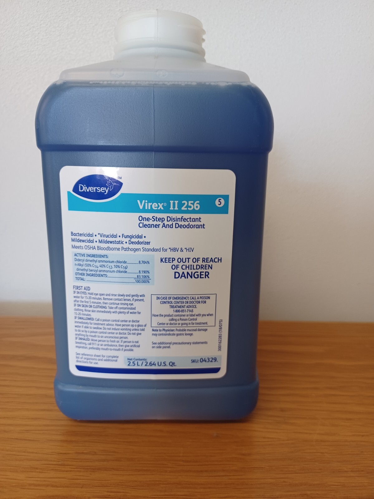 Diversey Virex Plus One step Disinfectant Liquid Cleaner 2.5L reFill ...