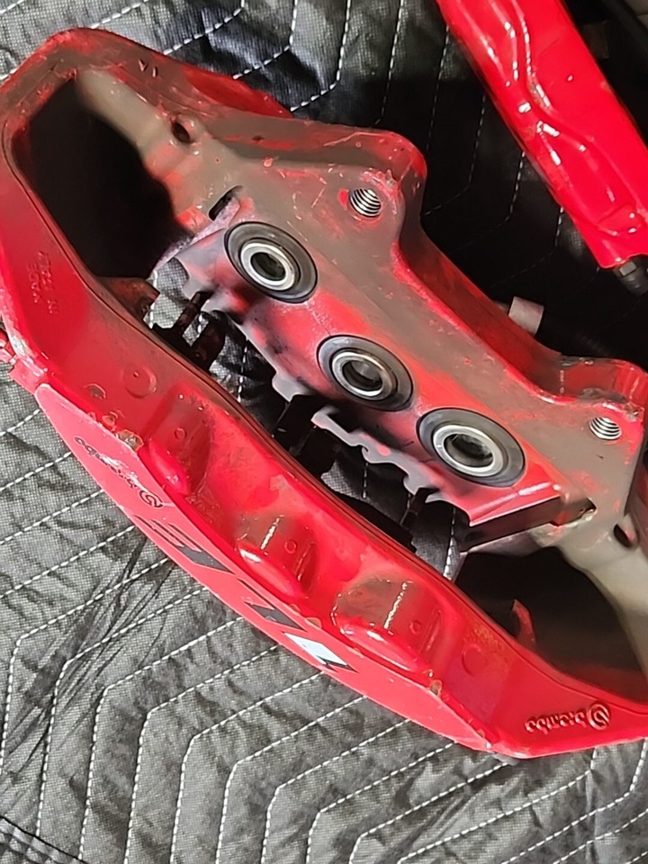 2017-2023 Camaro ZL1 1LE Front & Rear Red BREMBO Brake Calipers USED ...