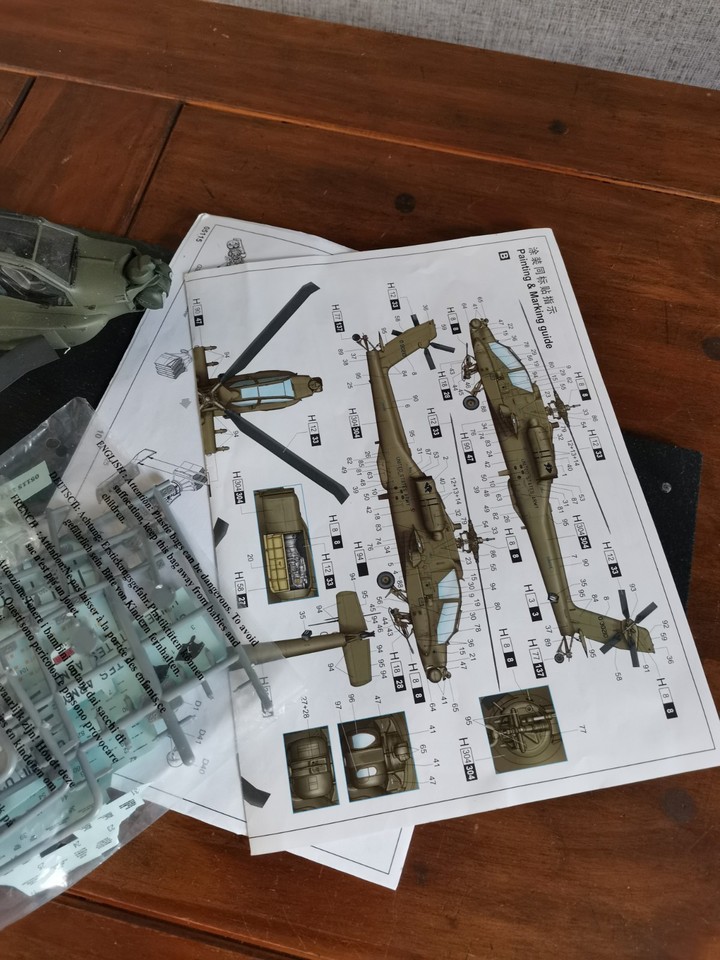 Trumpeter 05114 1:35th Scale AH-64A Apache Late Model Kit | eBay UK