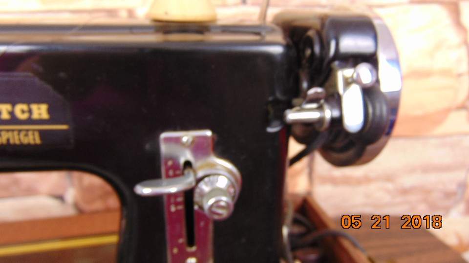 Vintage Sewing Machine deluxe vogue stitch spiegel Model 265RQL | eBay