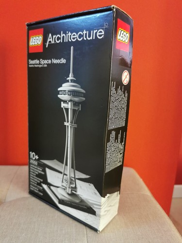 RARE Superbe Lego 2009 Collection Architecture 21003 Seattle Space ...